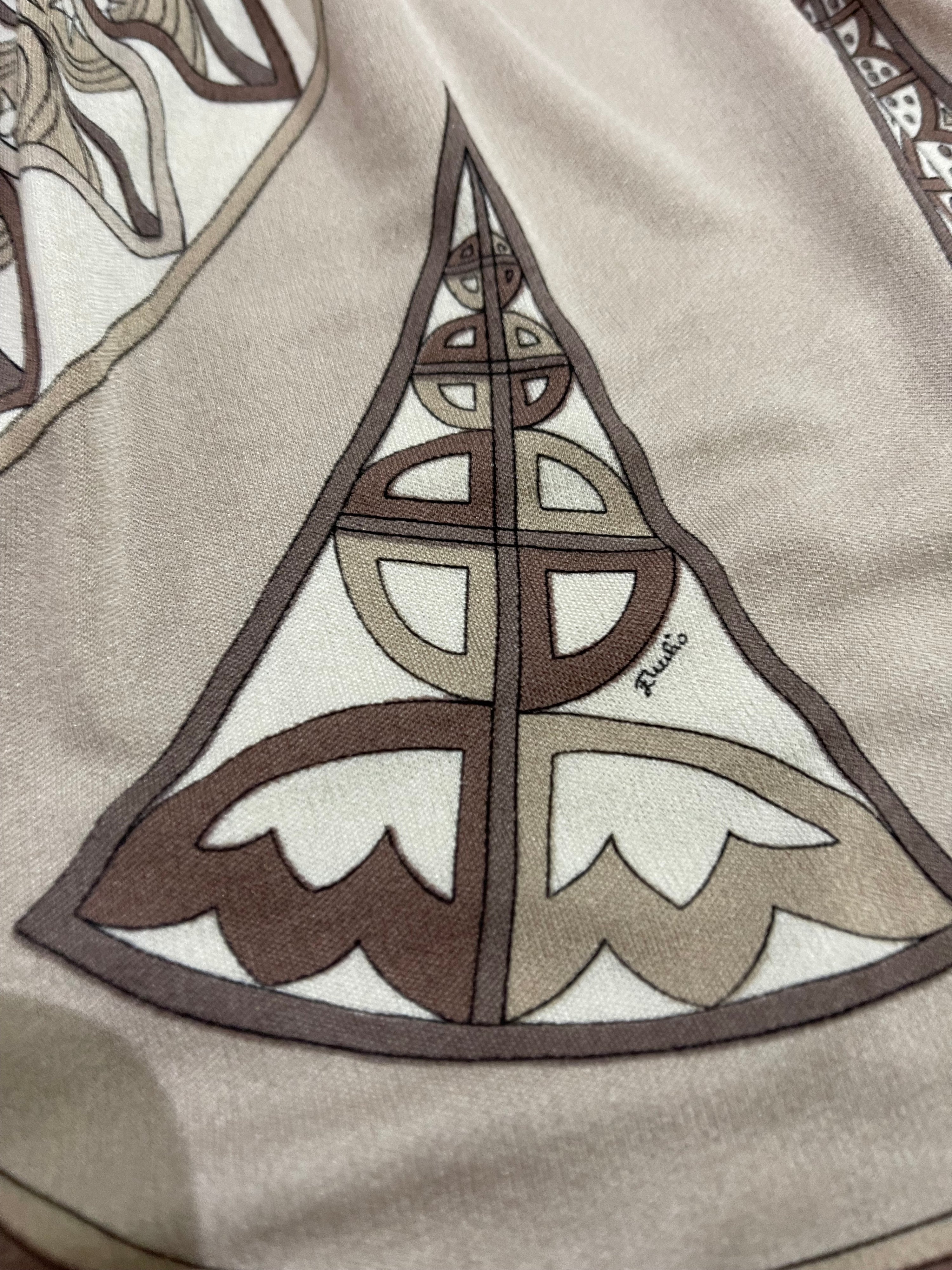 Pucci 70s Earth Tones Jersey Dress with Iconic Print – THE WAY WE WORE